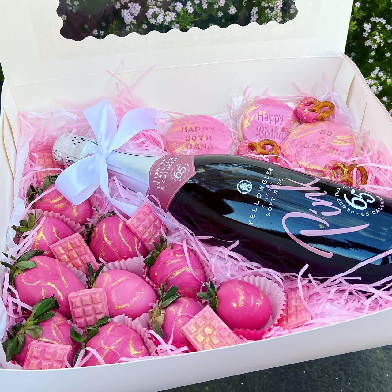 Strawberry Bubbly Box – Smash Cake Central